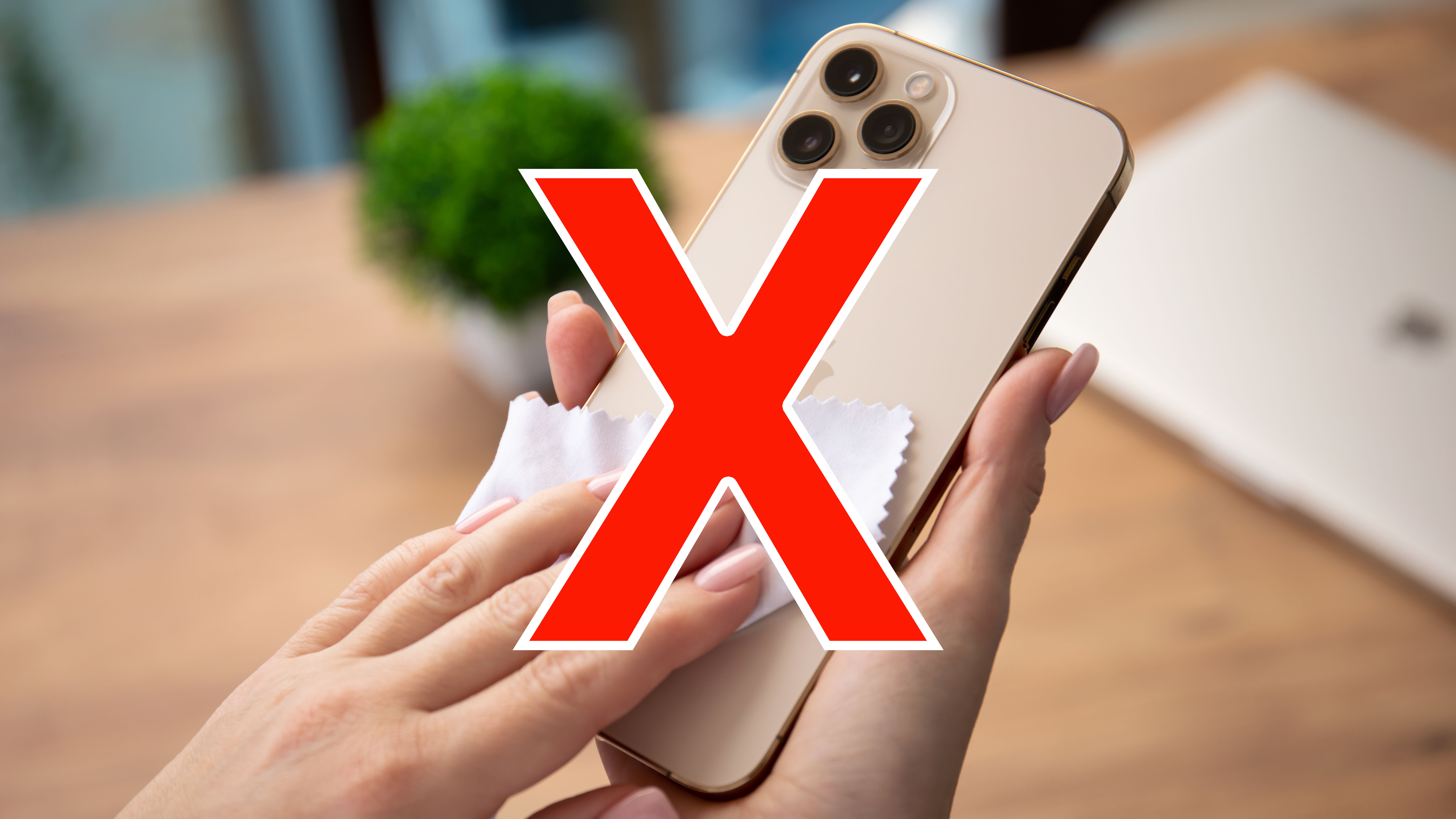 Apple warnt: So solltet Ihr Euer iPhone nicht desinfizieren Apple warnt: So solltet Ihr Euer iPhone nicht desinfizieren